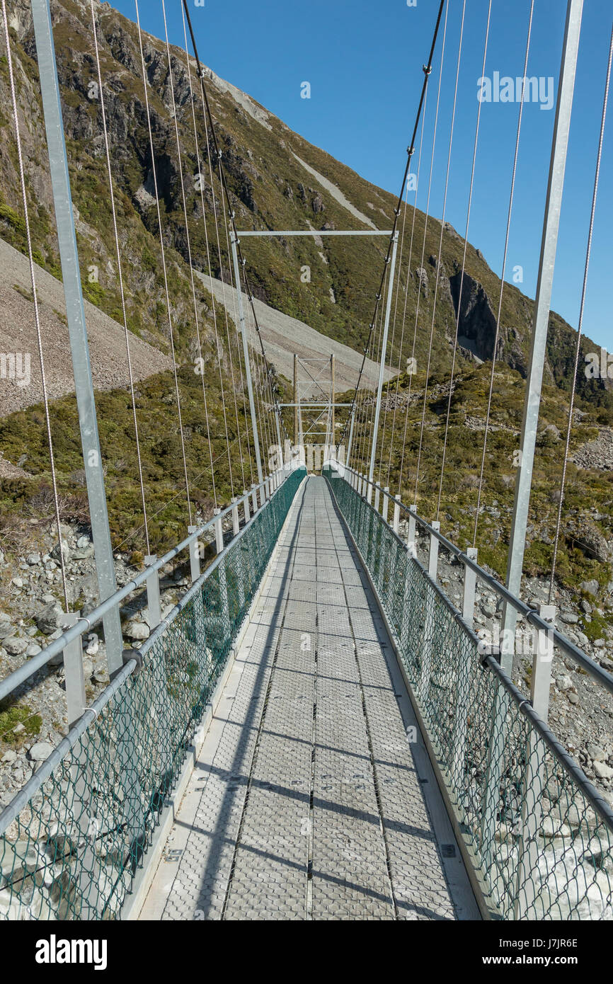 Mount cook bridge new zealand hi-res stock photography and images - Alamy