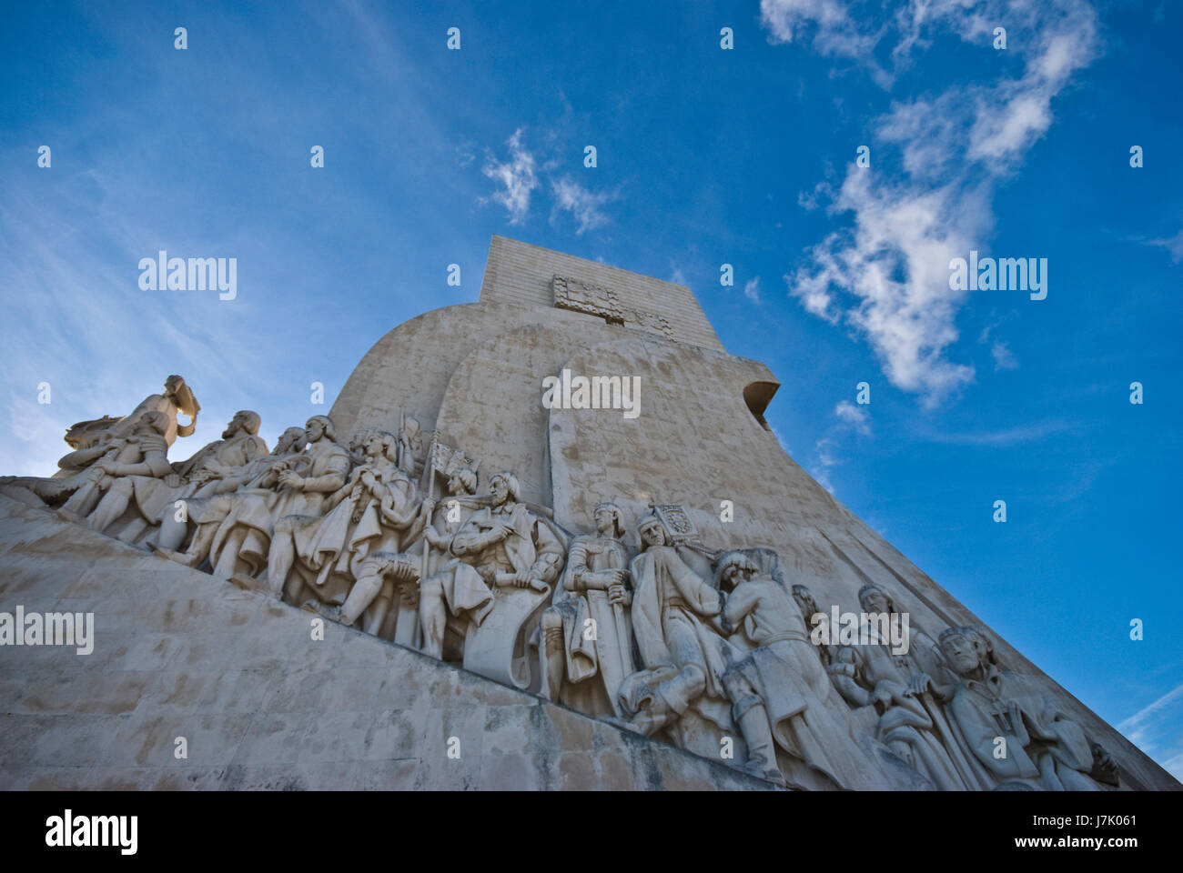 travel big large enormous extreme powerful imposing immense relevant ...