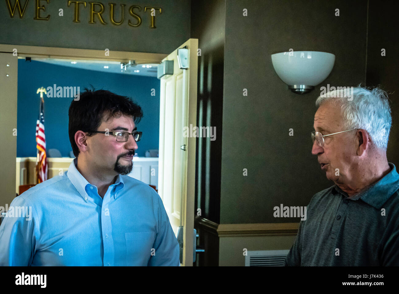 Small town mayor hi-res stock photography and images - Alamy