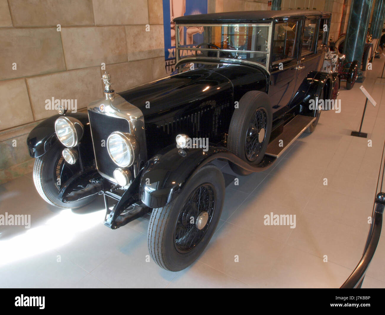 The 1928 Minerva 32CV AK Landaulette is a luxury automobile known for ...