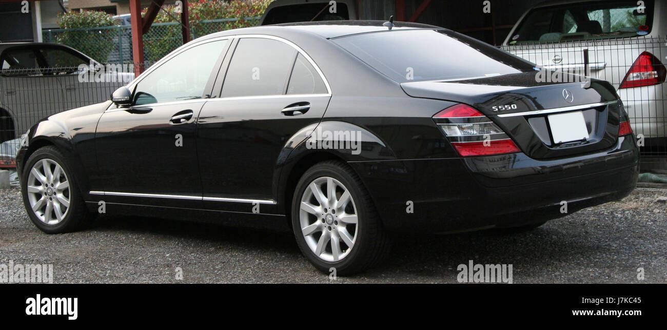 Mercedes s550 hi-res stock photography and images - Alamy