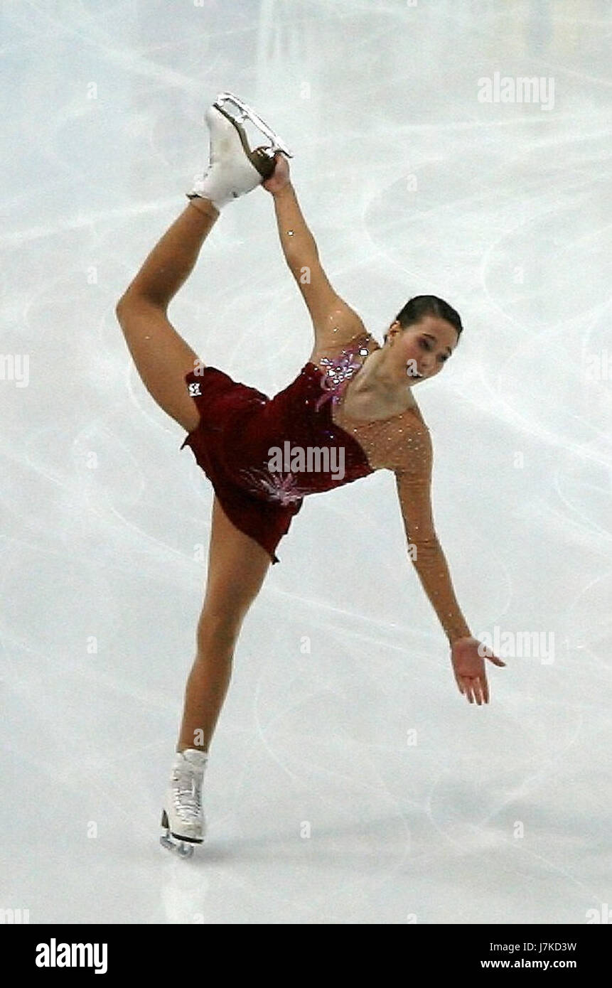 National olympic figure skating hi-res stock photography and images - Alamy