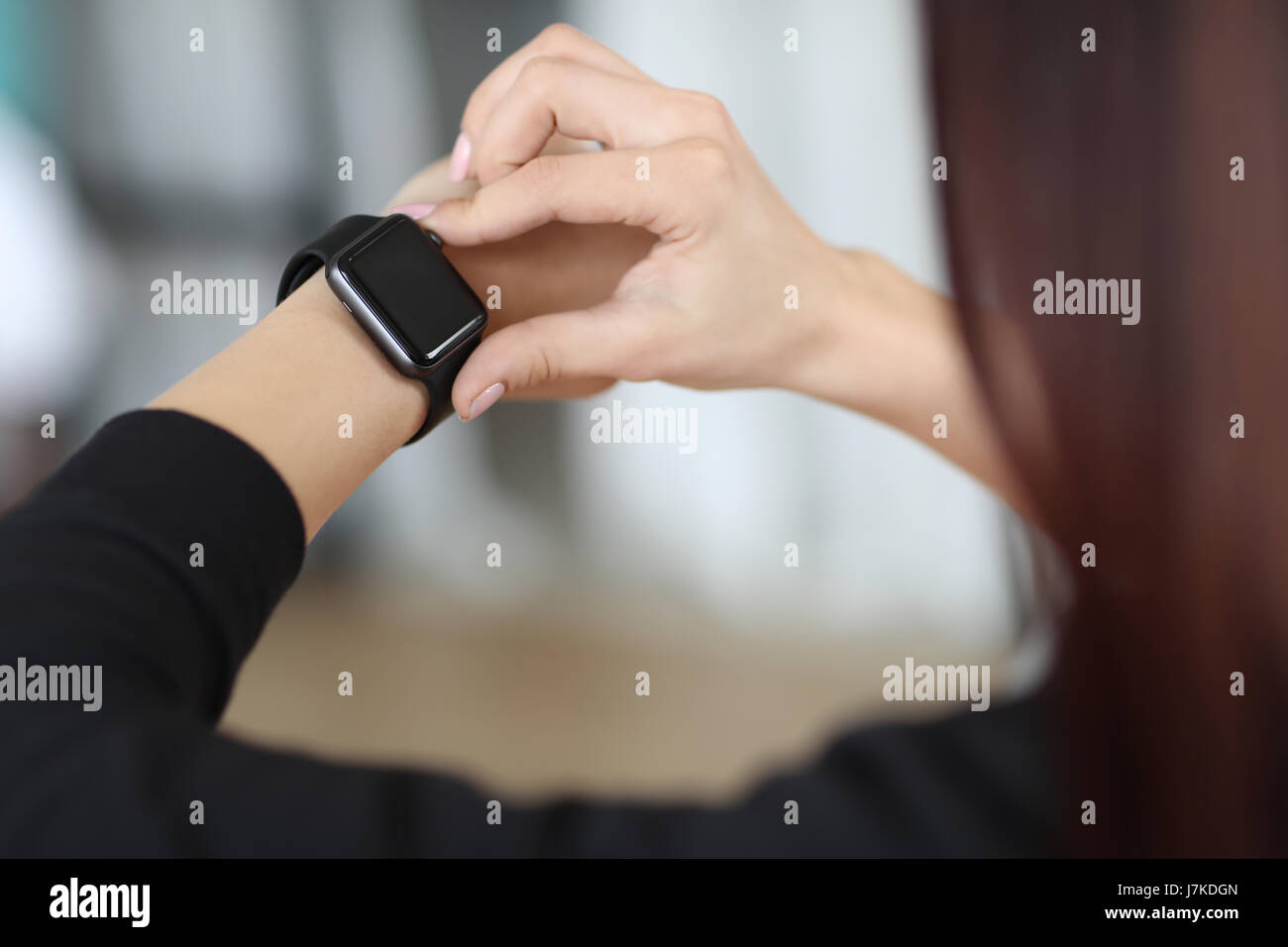 Clock fingers hi-res stock photography and images - Alamy