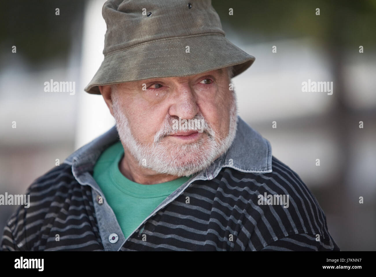 face hat portrait beard weep cry crying weeper weeping senior senior ...