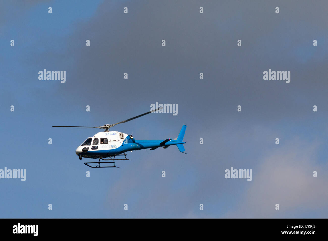 National grid helicopter hi-res stock photography and images - Alamy