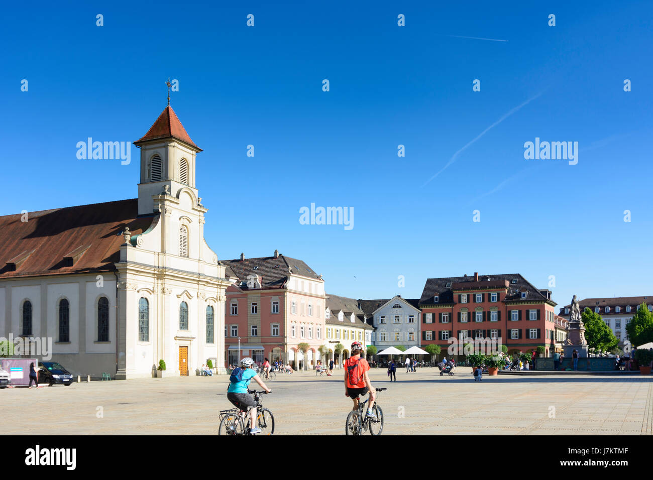 Marktplatz (Market Square), church "Zur heiligsten Dreieinigkeit" ("To ...
