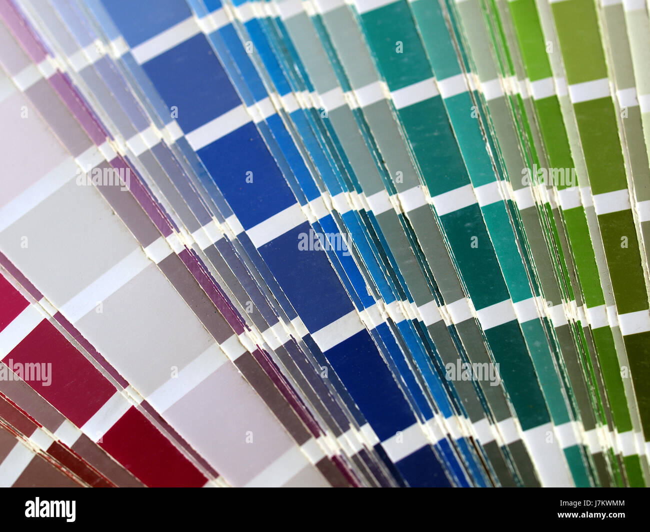 objects chart colour paint different color table blue tool object ...