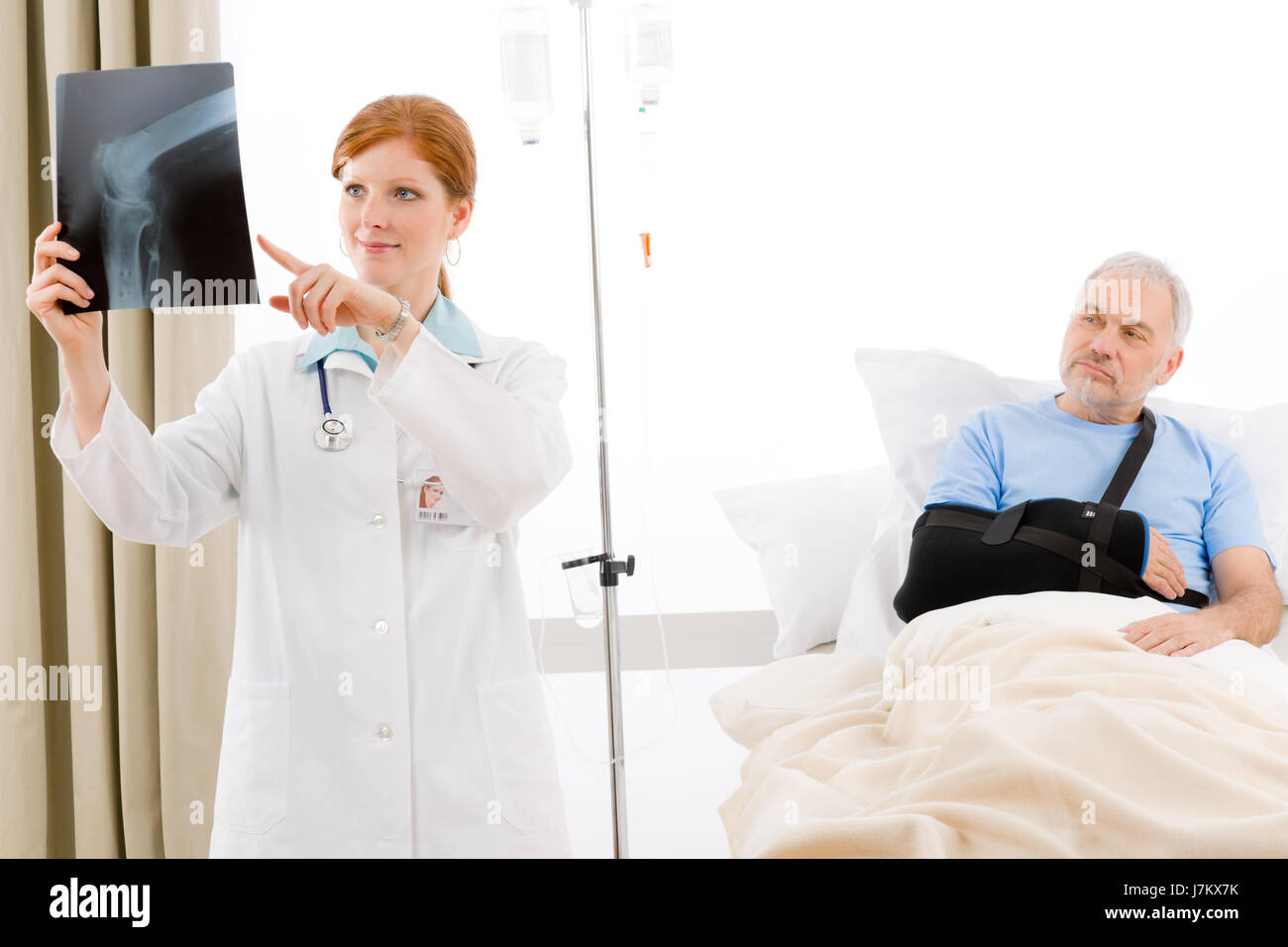 doctor physician medic medical practicioner woman medicinally medical ...