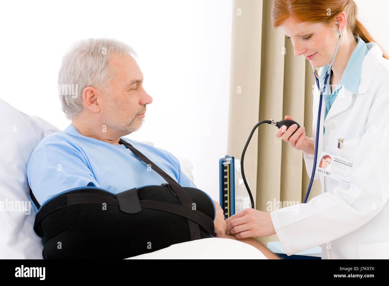 doctor physician medic medical practicioner woman medicinally medical ...