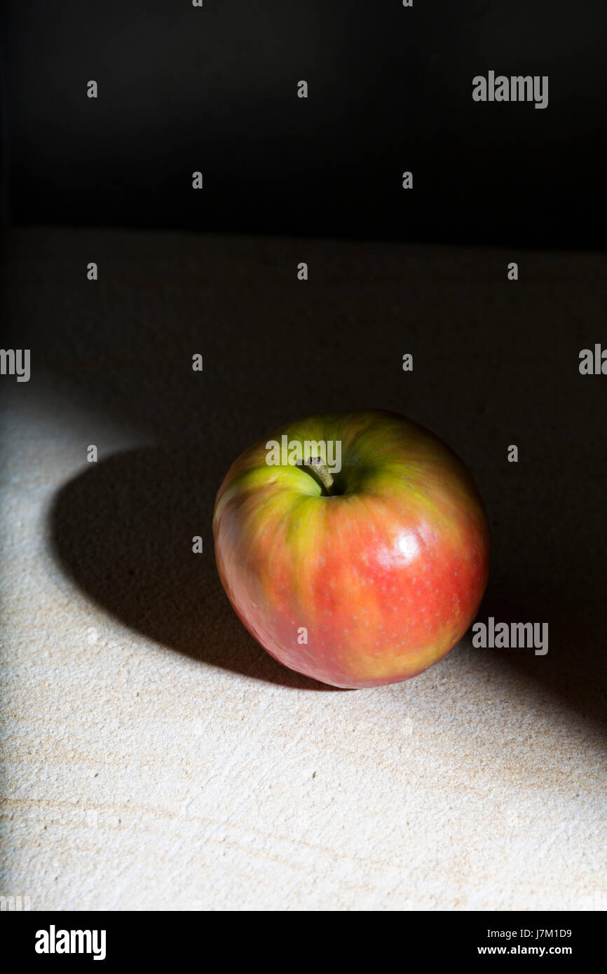 Apple growing australia hi-res stock photography and images - Alamy