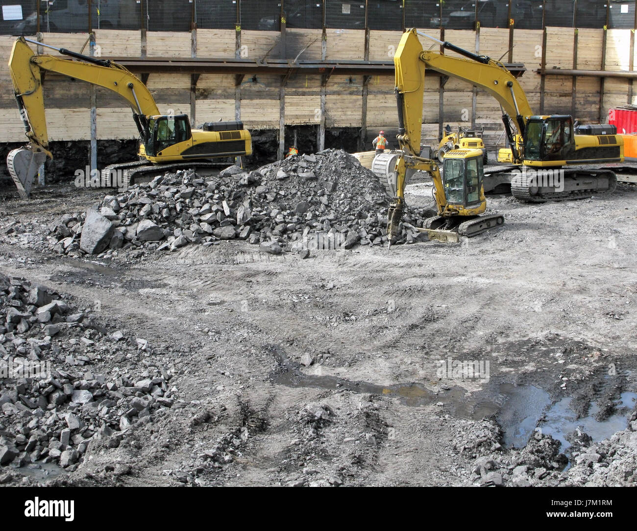 foundation digging construction opening dirt foundation digging ...