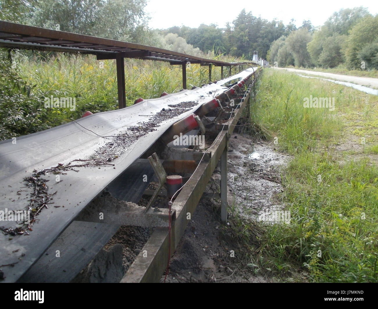 Sand quarry industrial equipment located hi-res stock photography and ...