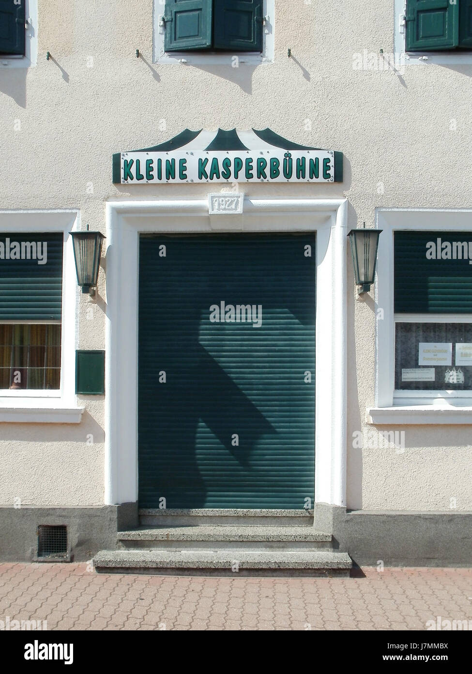 This image shows a performance or scene at the Kleine Kasperbühne in ...