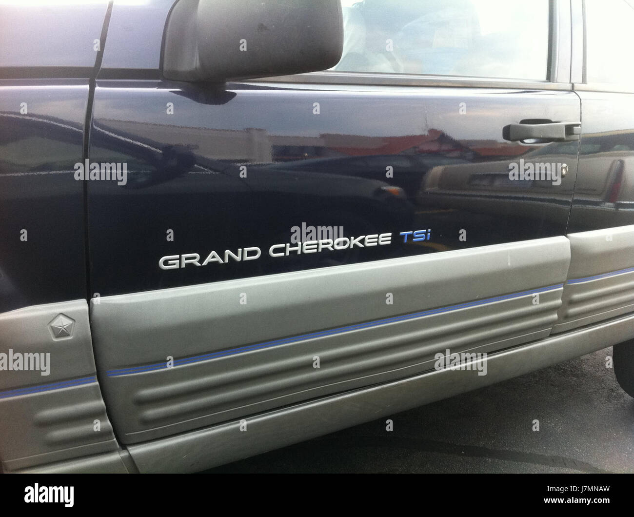 Jeep cherokee 1997 hi-res stock photography and images - Alamy