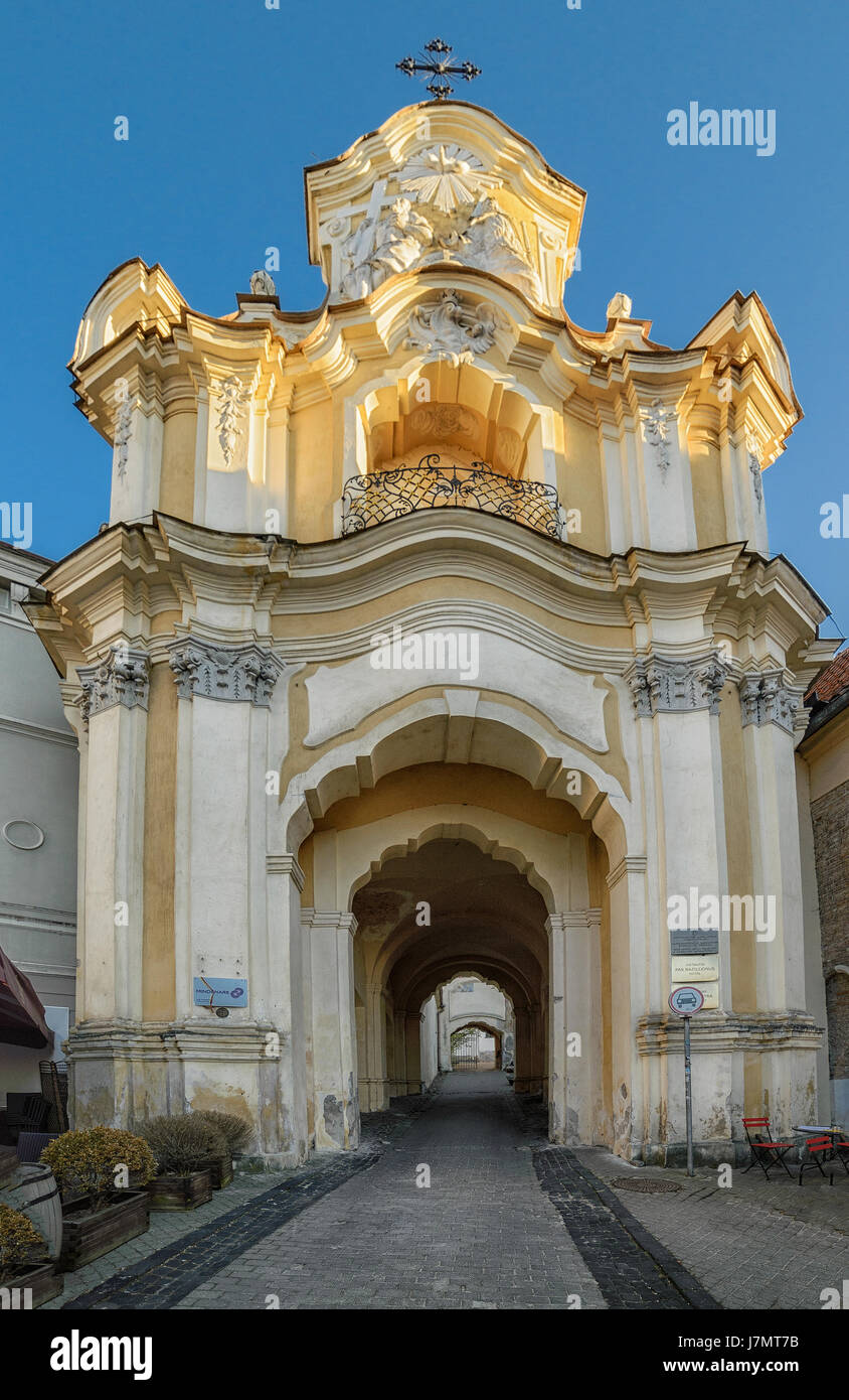 Gate of the Church of the Holy Trinity, Vilnius Stock Photo - Alamy
