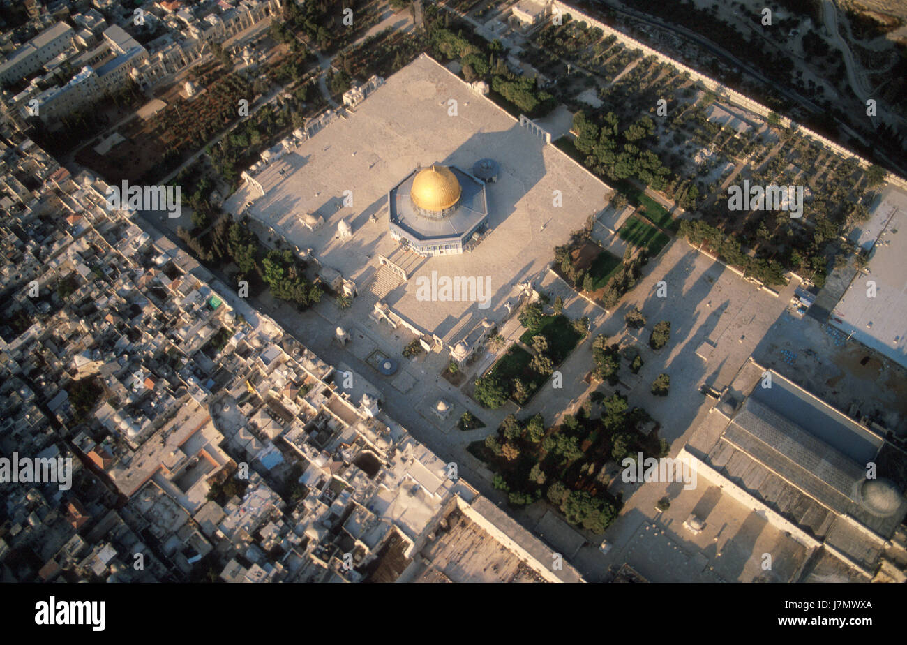 Israel, Jerusalem Old City, an aerial view of Temple Mount Stock Photo ...