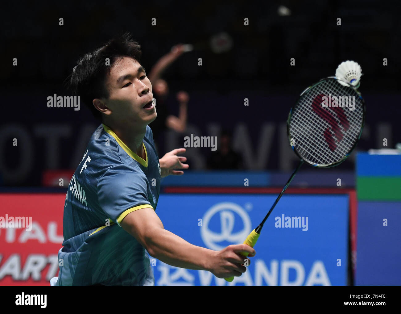 (170525) -- GOLD COAST, May 25, 2017 (Xinhua) -- Pui Pang Fong of China ...