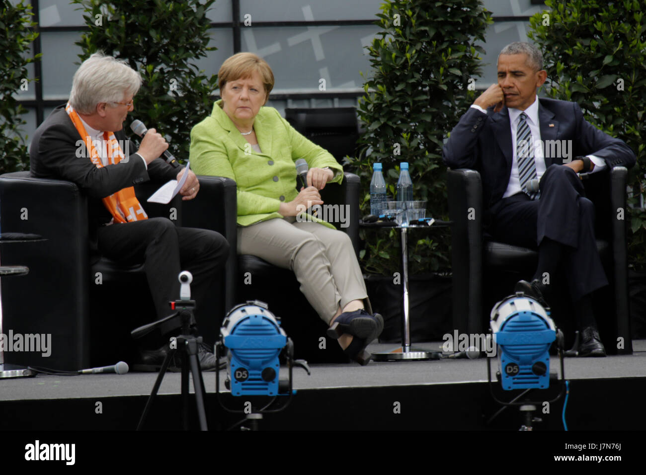 Berlin, Germany. 25th May 2017. Heinrich Bedford-Strohm, Angela Merkel ...