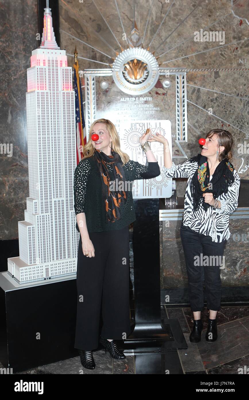 Laura linney and love actually hi-res stock photography and images - Alamy