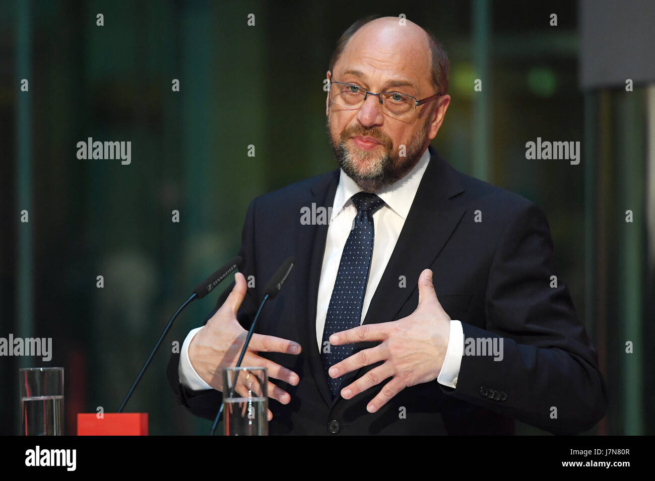 Berlin, Germany. 25th May, 2017. SPD leader takes part in the reception ...