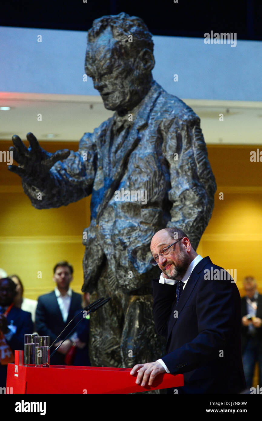 Berlin, Germany. 25th May, 2017. SPD leader takes part in the reception ...
