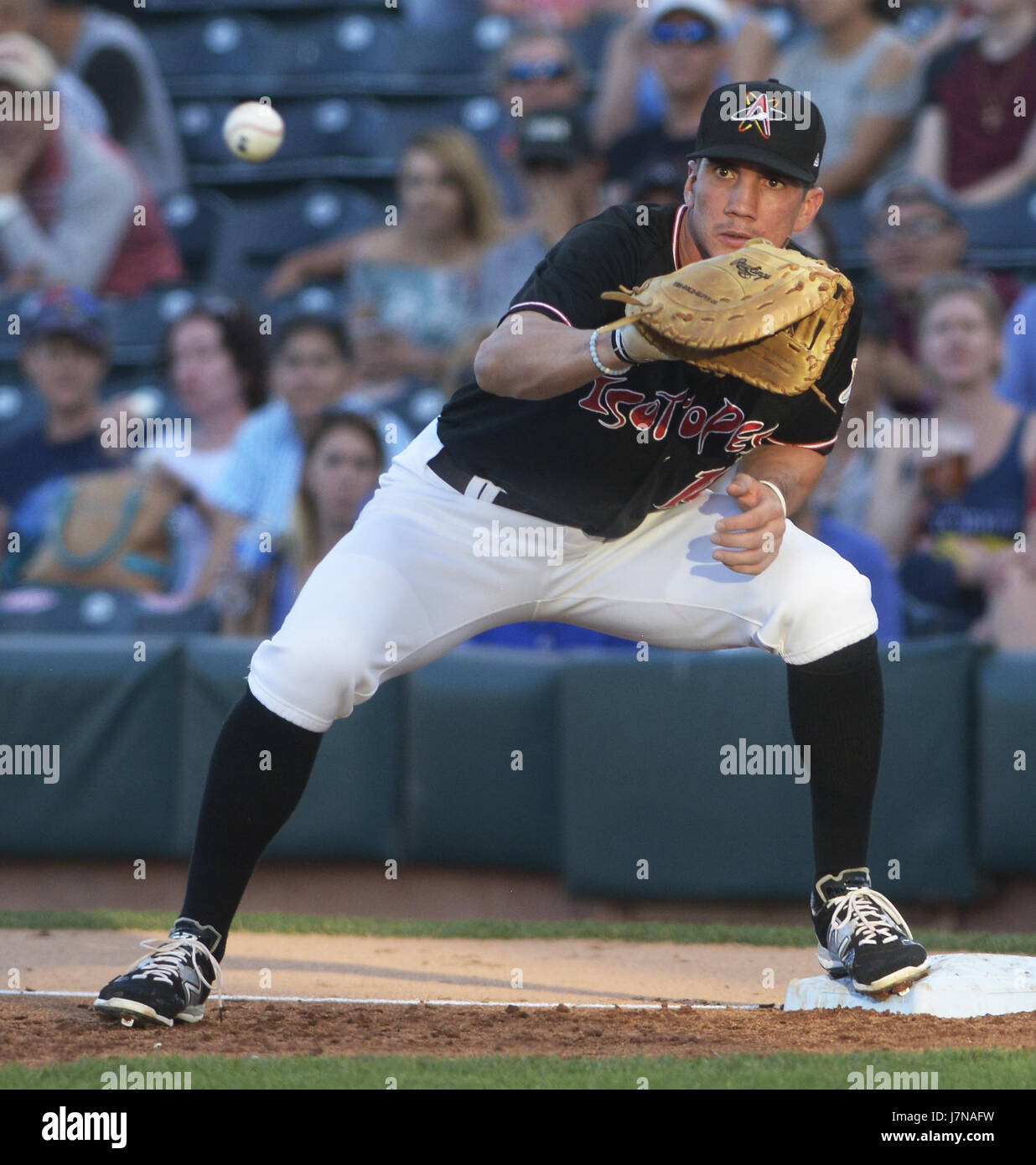 Usa. 25th May, 2017. SPORTS -- Isotopes first baseman Jordan Patterson ...