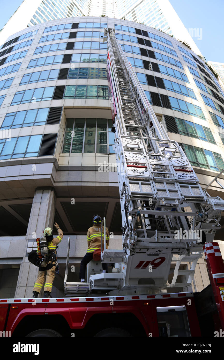 Skyscraper firefighting Firefighters are on a training mission at the ...