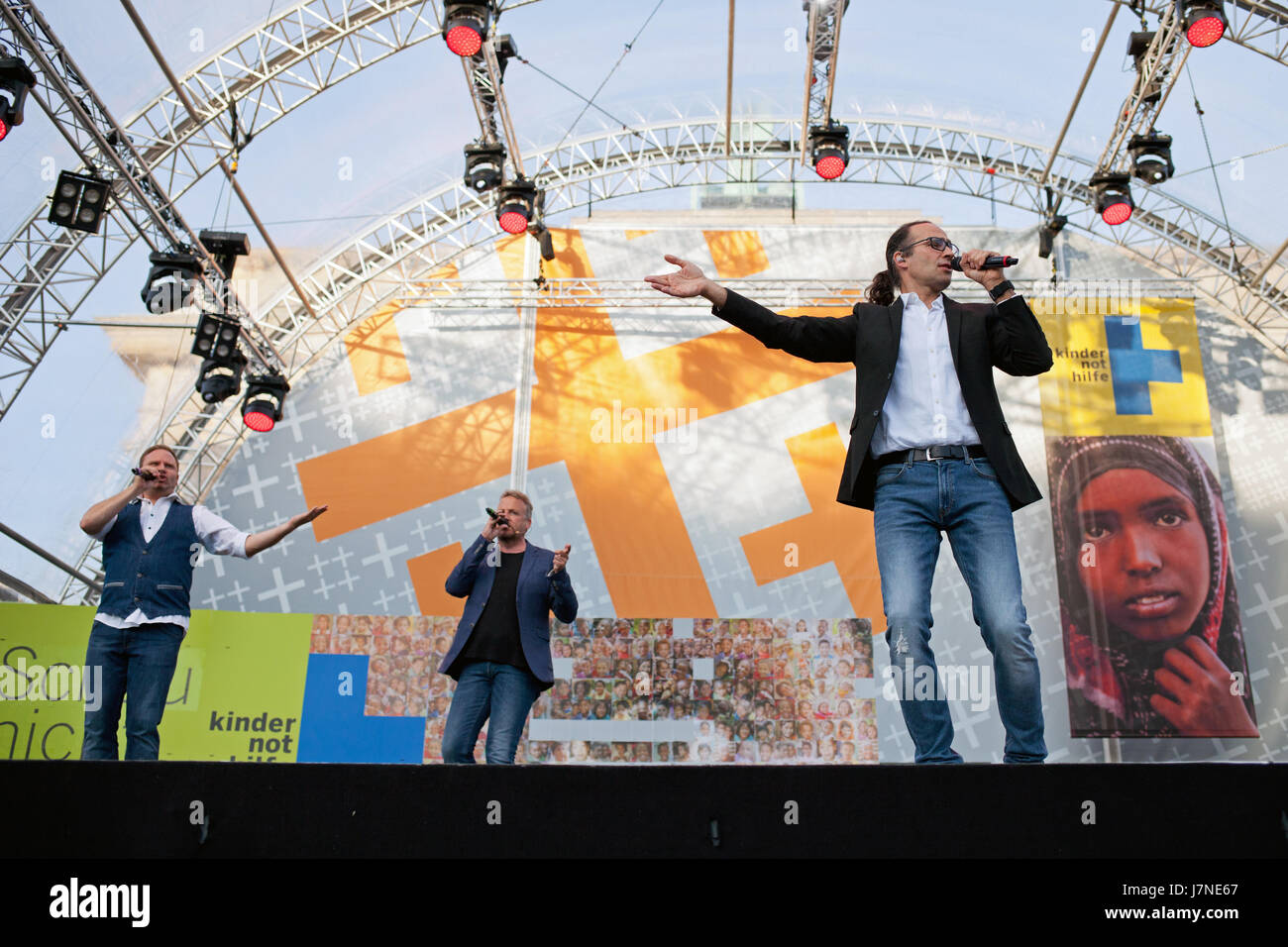 Simon Becker / Le Pictorium - German Evangelical Church Assembly ...