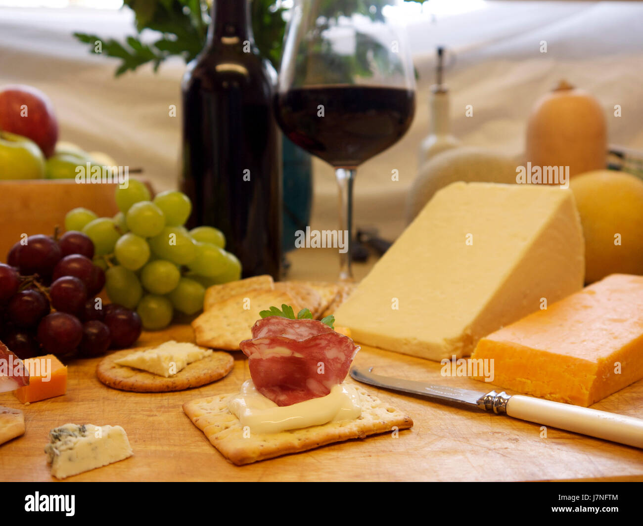 food aliment cheese french dairy cracker crackers snack healthy blue ...