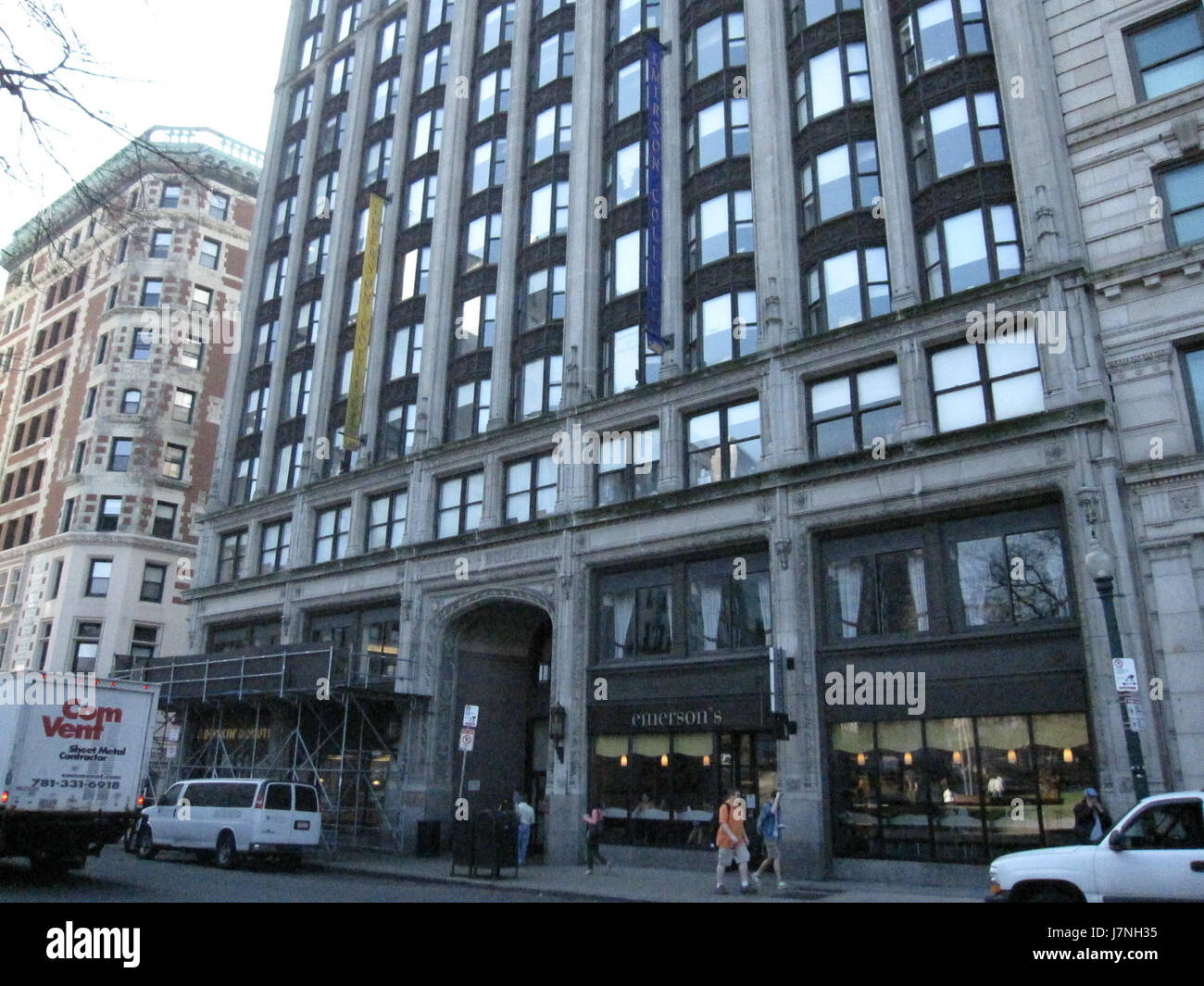 The Little Building, located on Boylston Street in Boston ...
