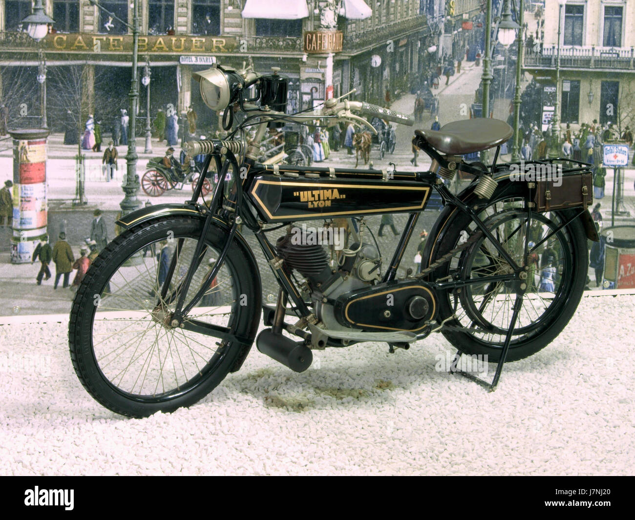 Ultima hi-res stock photography and images - Alamy