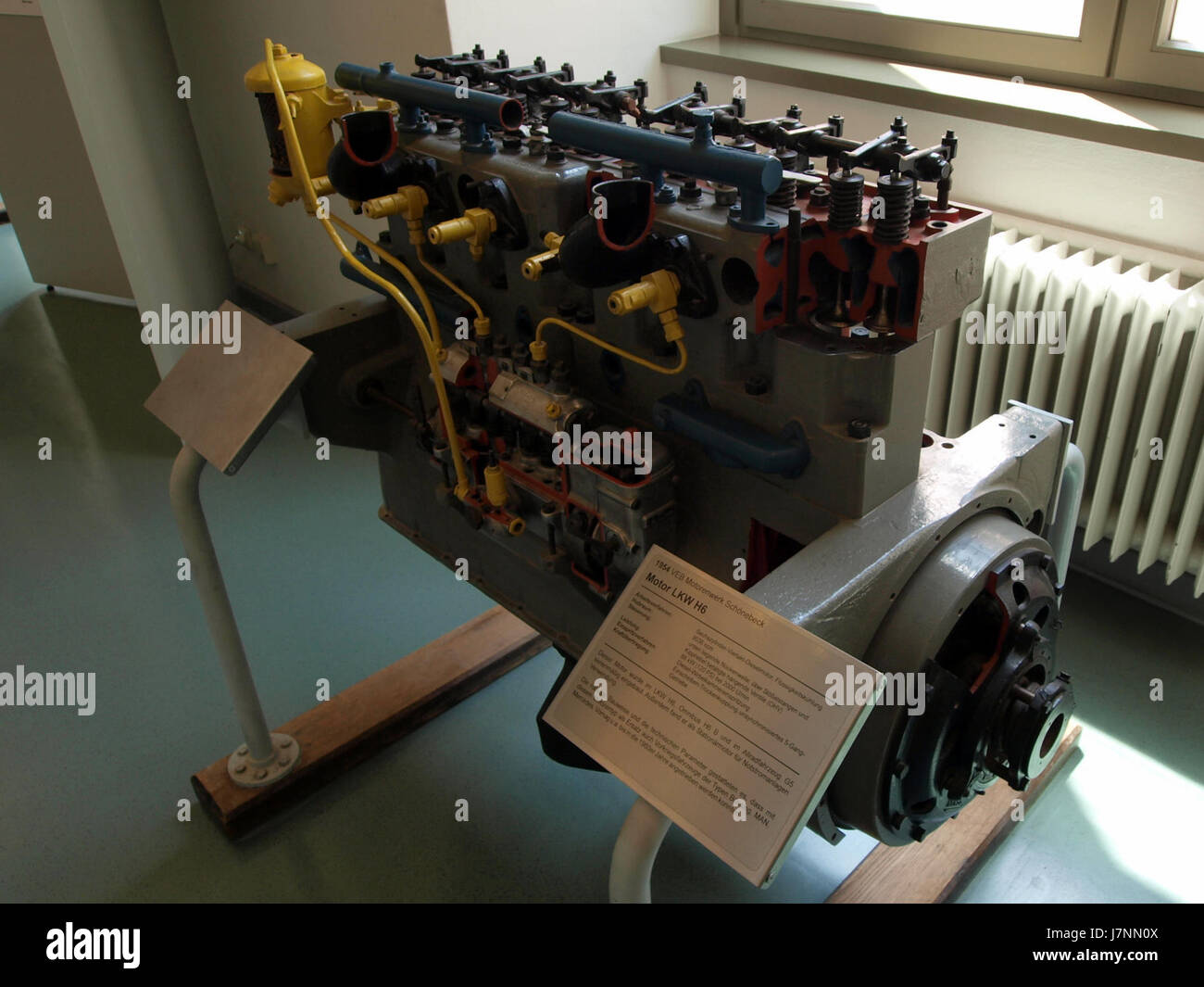 1954 VEB LKW H6 engine Stock Photo - Alamy