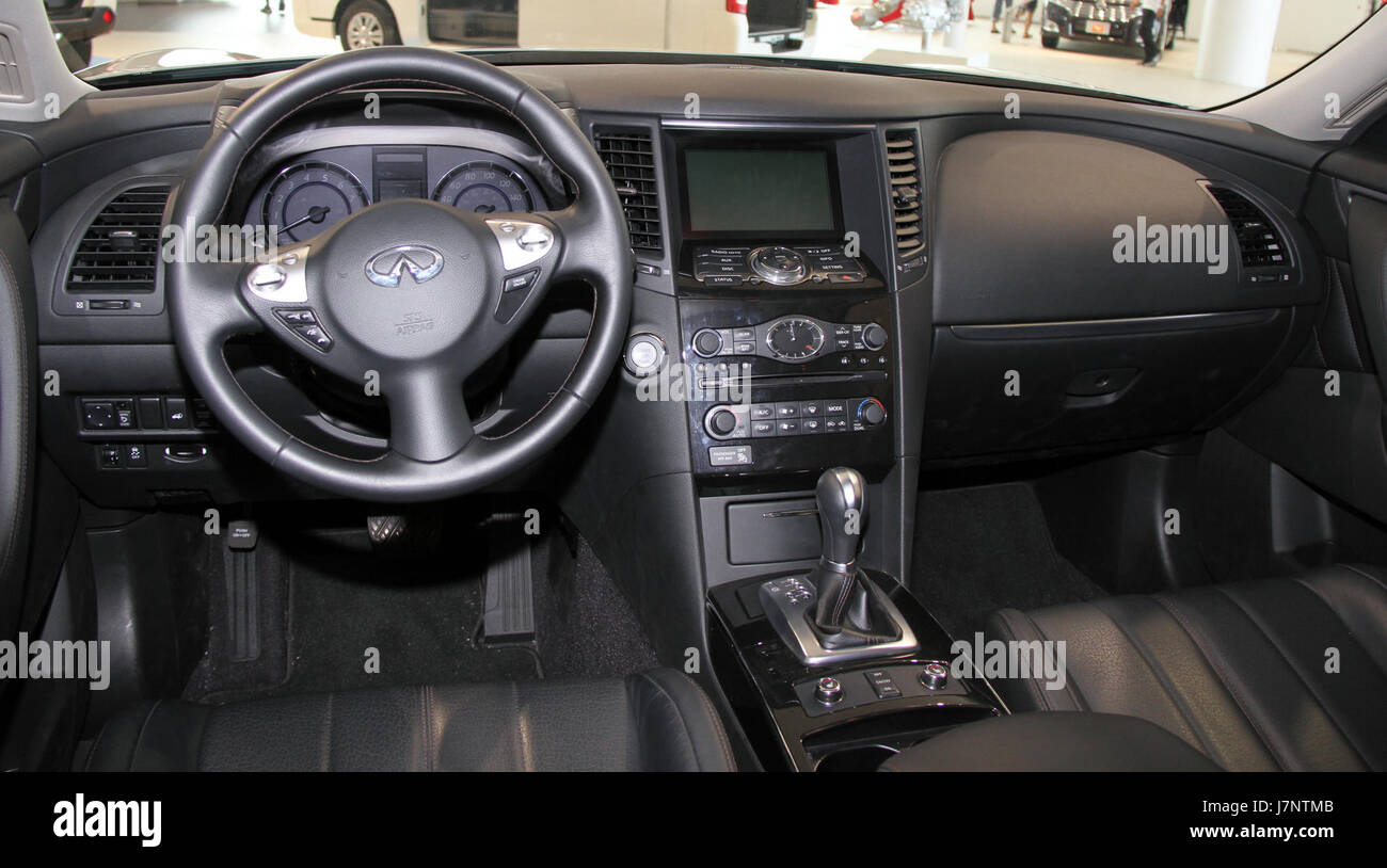 Infiniti fx35 hi-res stock photography and images - Alamy