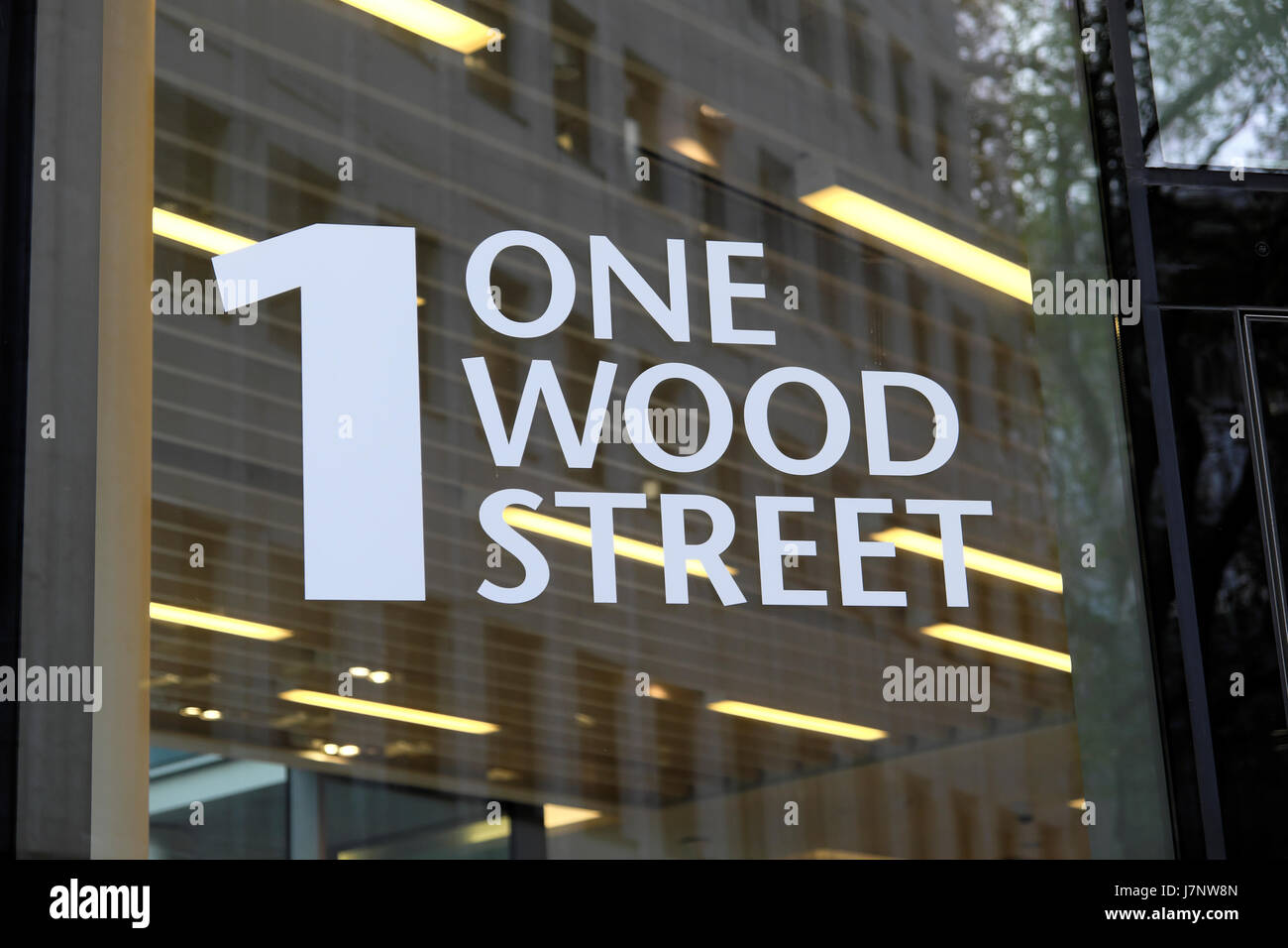 Wood street london hi-res stock photography and images - Alamy