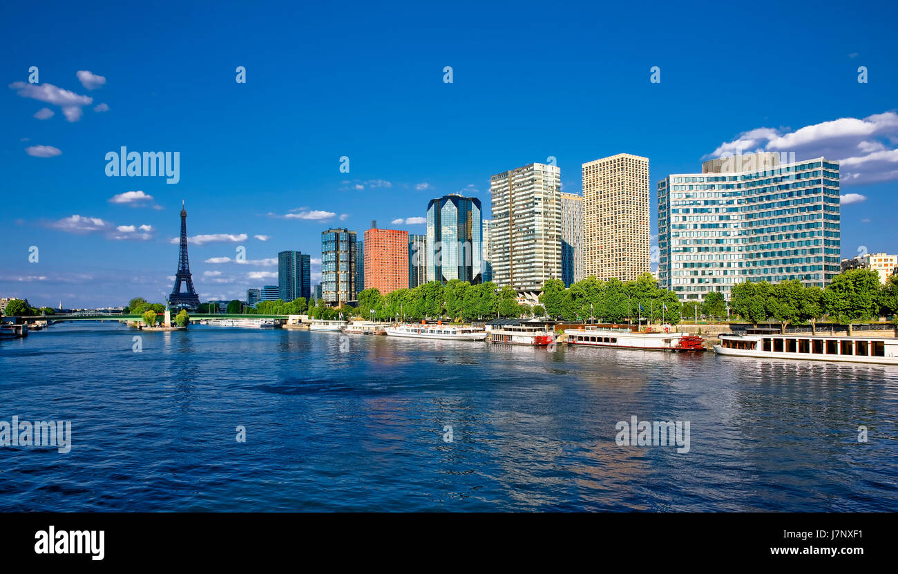 Buildings along seine river hi-res stock photography and images - Alamy