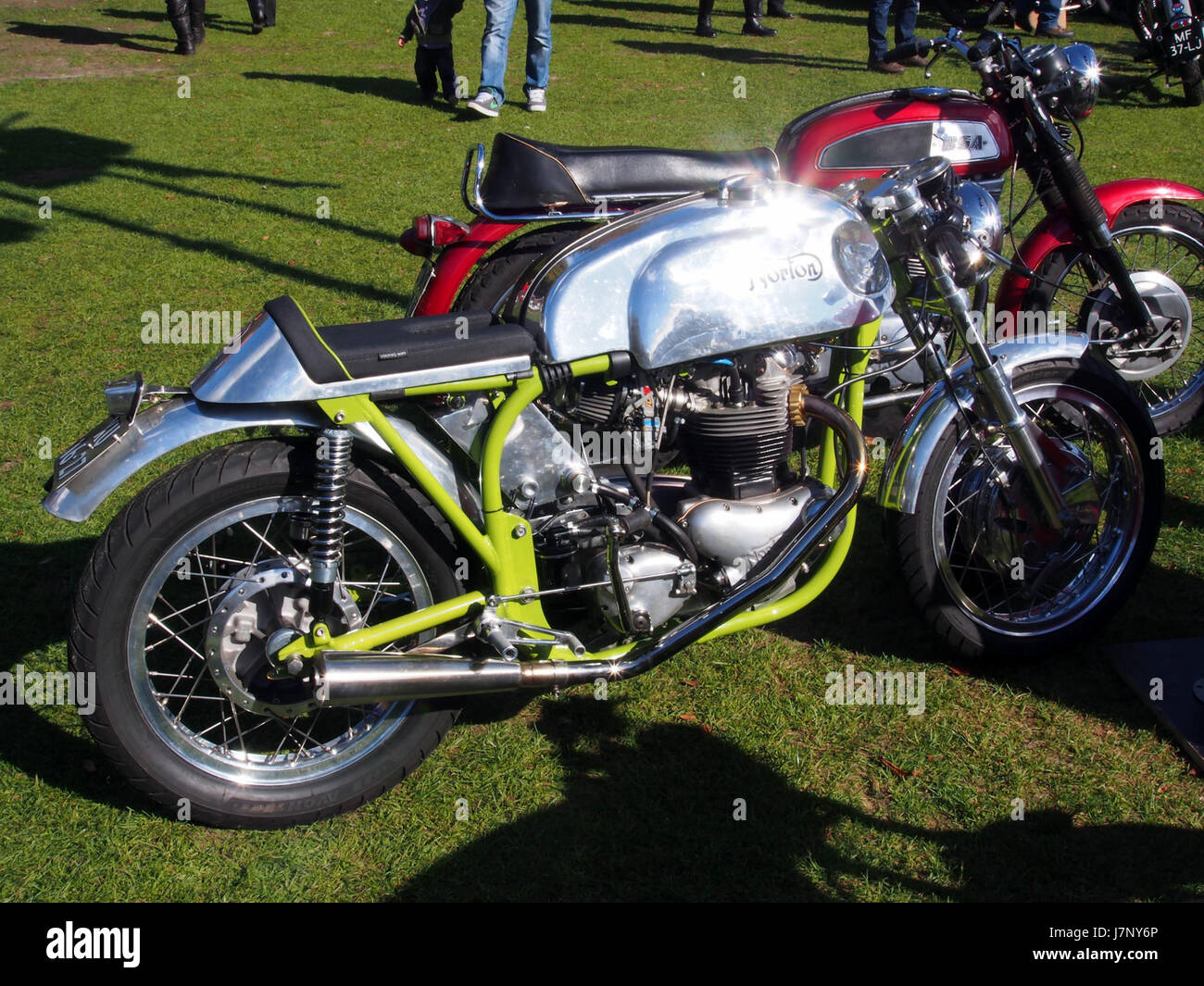 Pic2 hi-res stock photography and images - Alamy