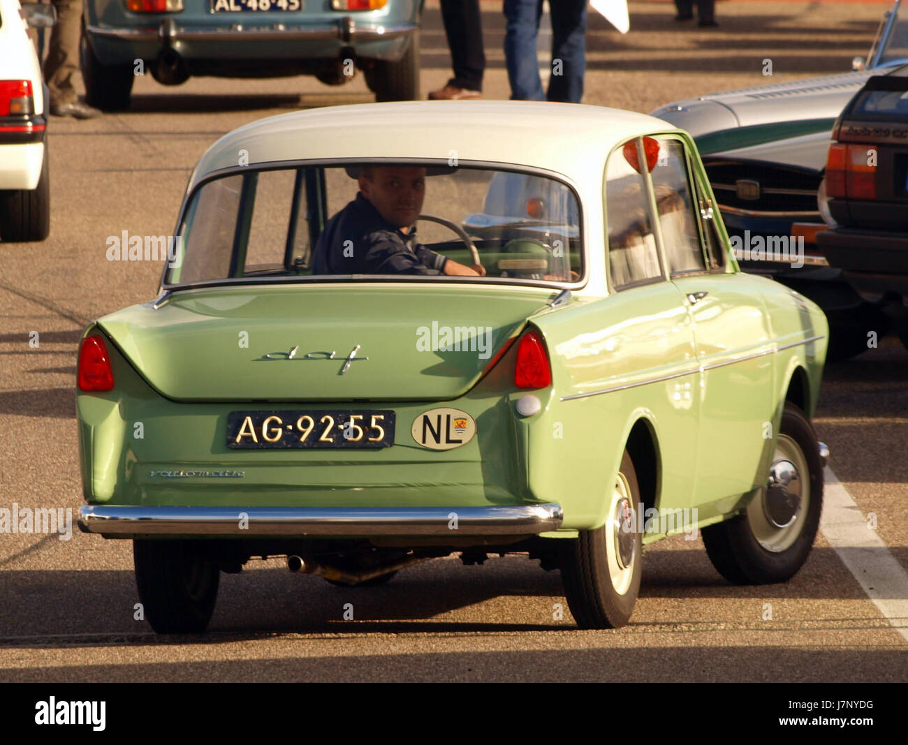 The 1959 DAF 600 is a vintage compact car manufactured by the Dutch ...