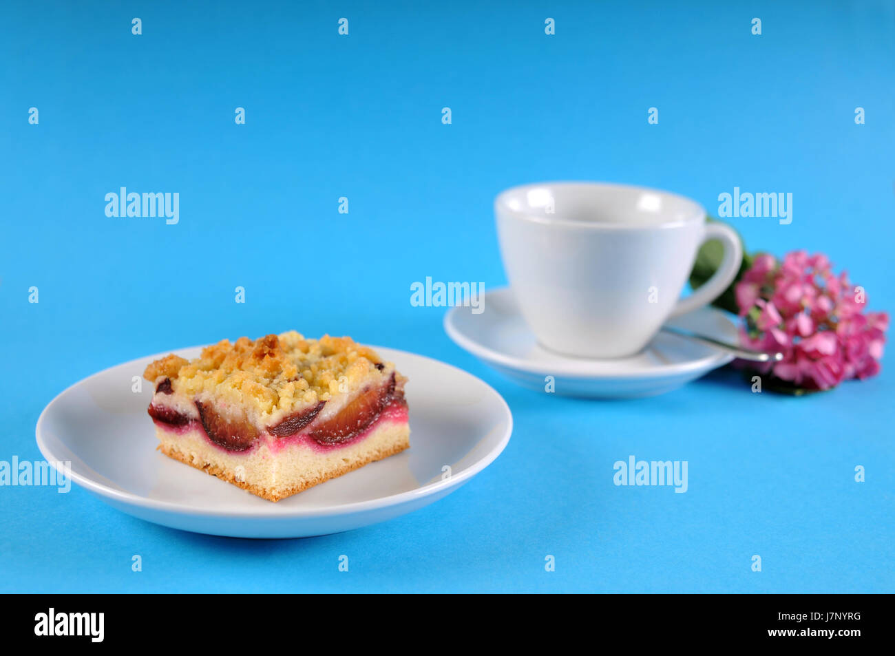 cake pie cakes place setting stucco piece section segment part area ...