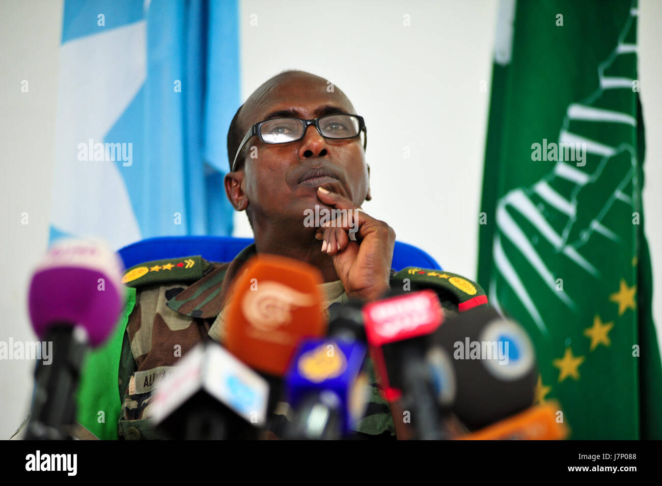 Press photography social figure hi-res stock photography and images - Alamy