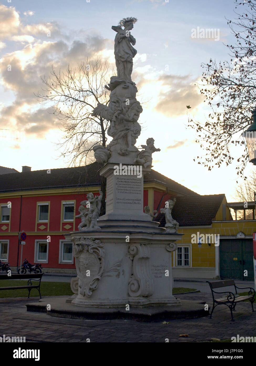 Maria immaculata hi-res stock photography and images - Alamy