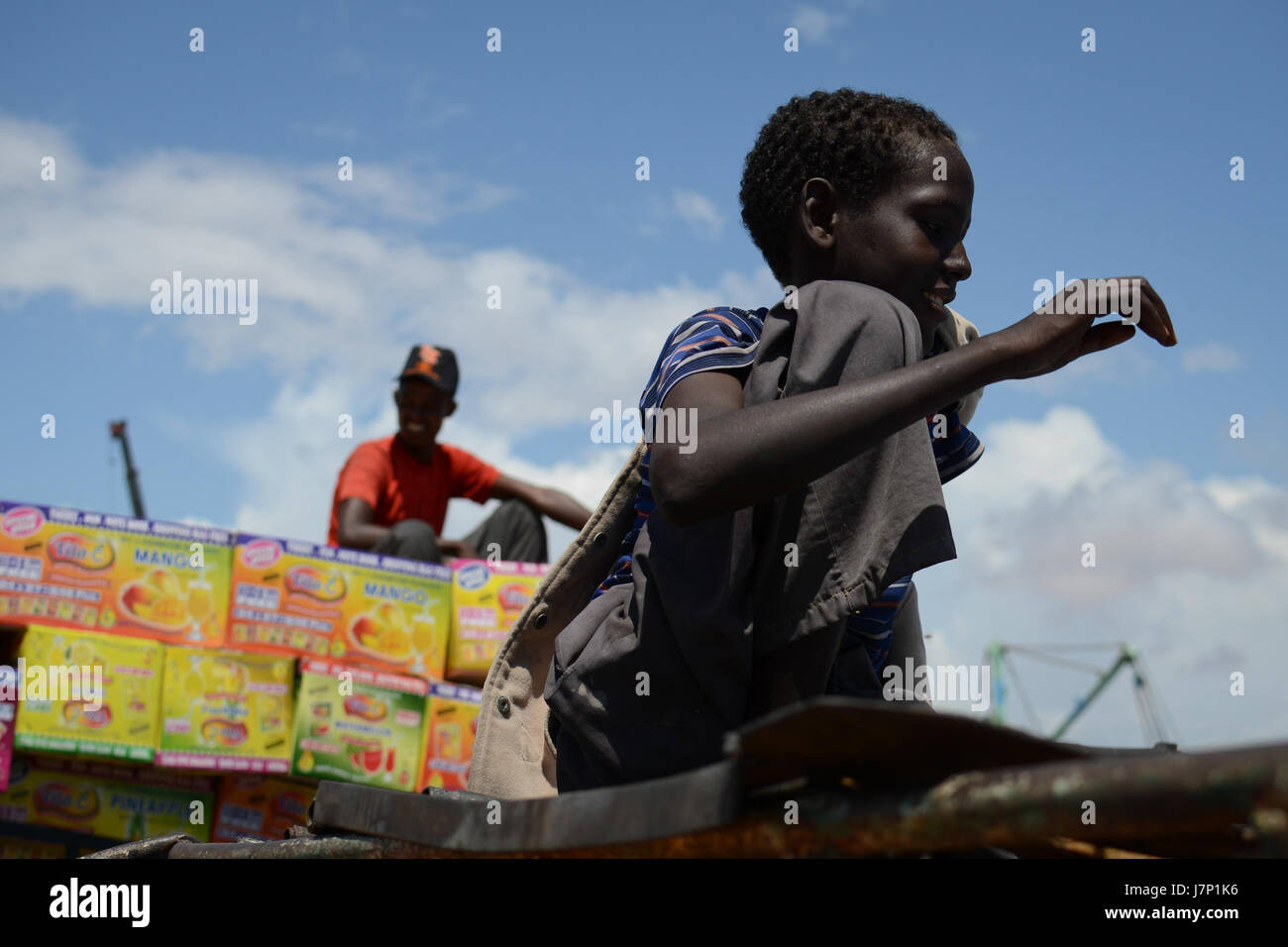 AMISOM forces continue their operations in Kismayo on Day 2. The ...