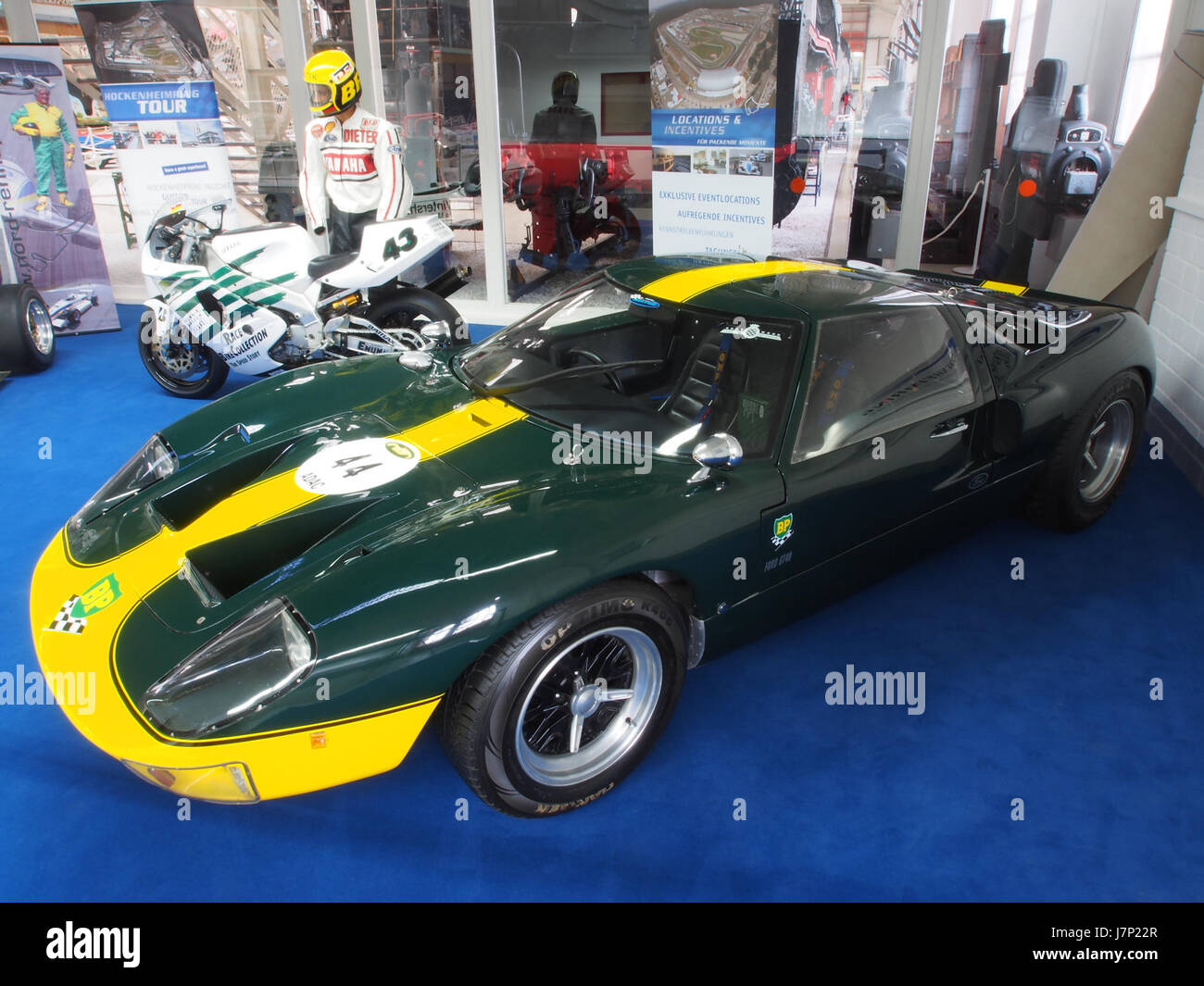 1967 Green Ford GT40 Stock Photo - Alamy