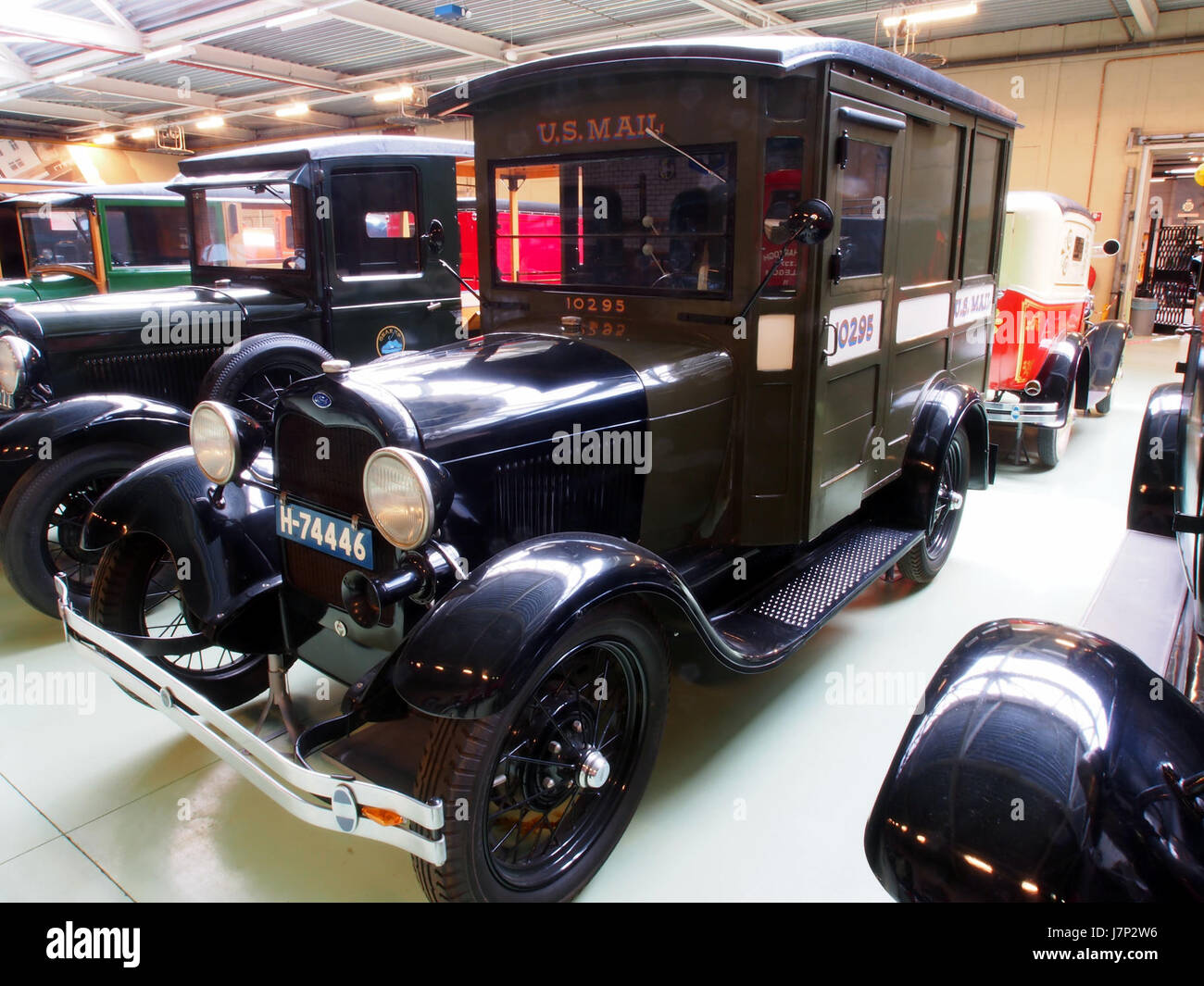 Motor vehicles 1920s hi-res stock photography and images - Alamy
