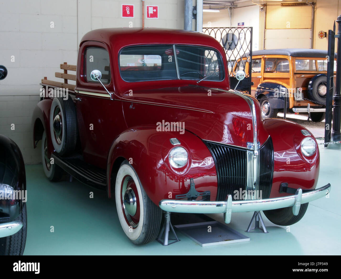 1940 ford pickup hi-res stock photography and images - Alamy