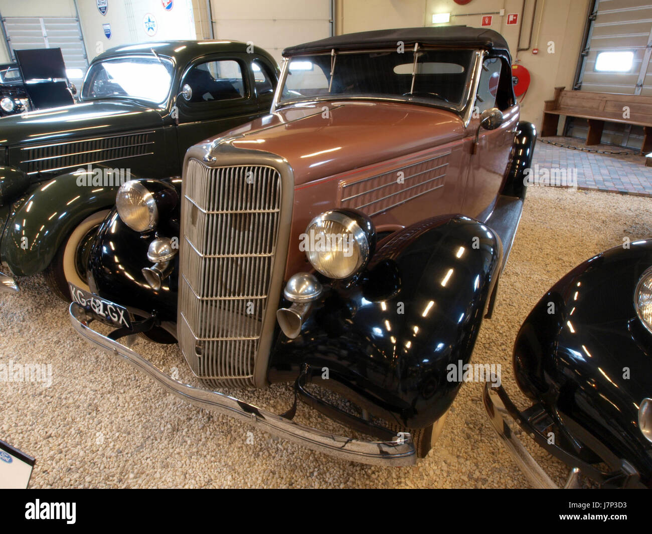 1935 Ford 710 Roadster pic10 Stock Photo - Alamy