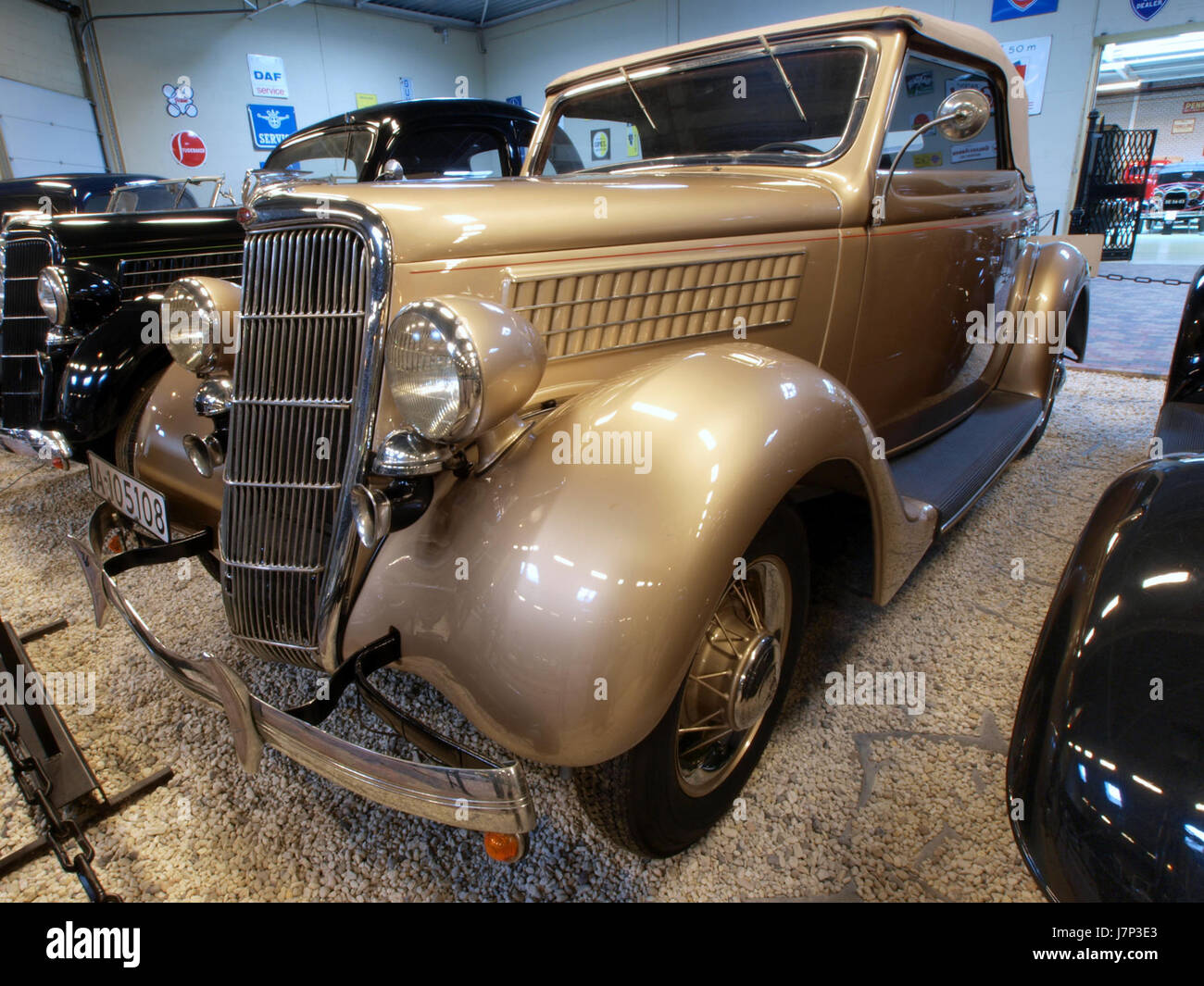 1935 ford cabriolet hi-res stock photography and images - Alamy