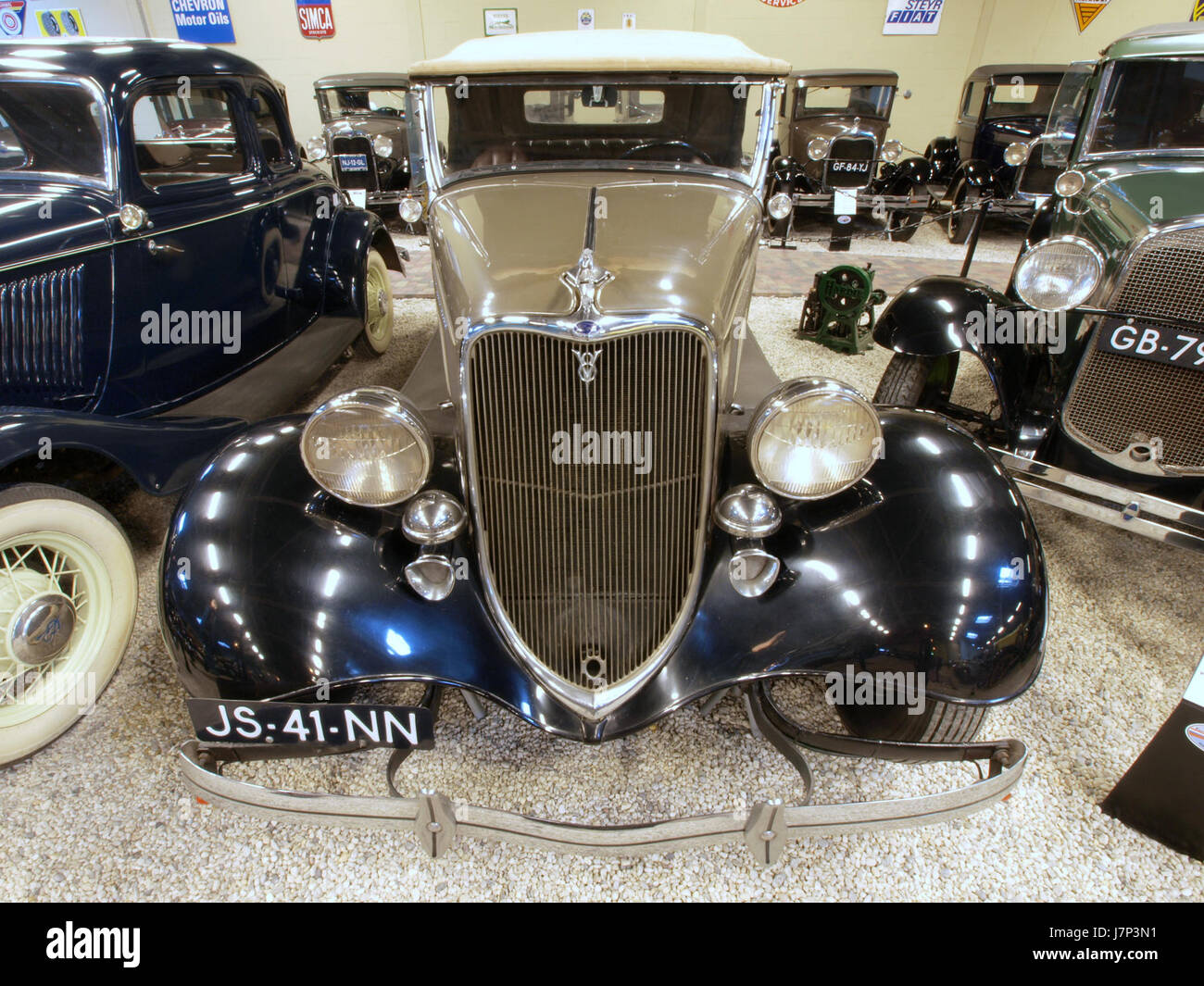 1933 ford car hi-res stock photography and images - Alamy