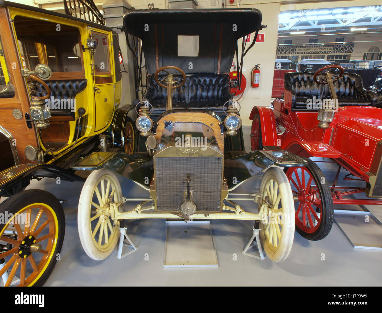 The 1908 Ford S Runabout is a classic automobile from the early 20th ...