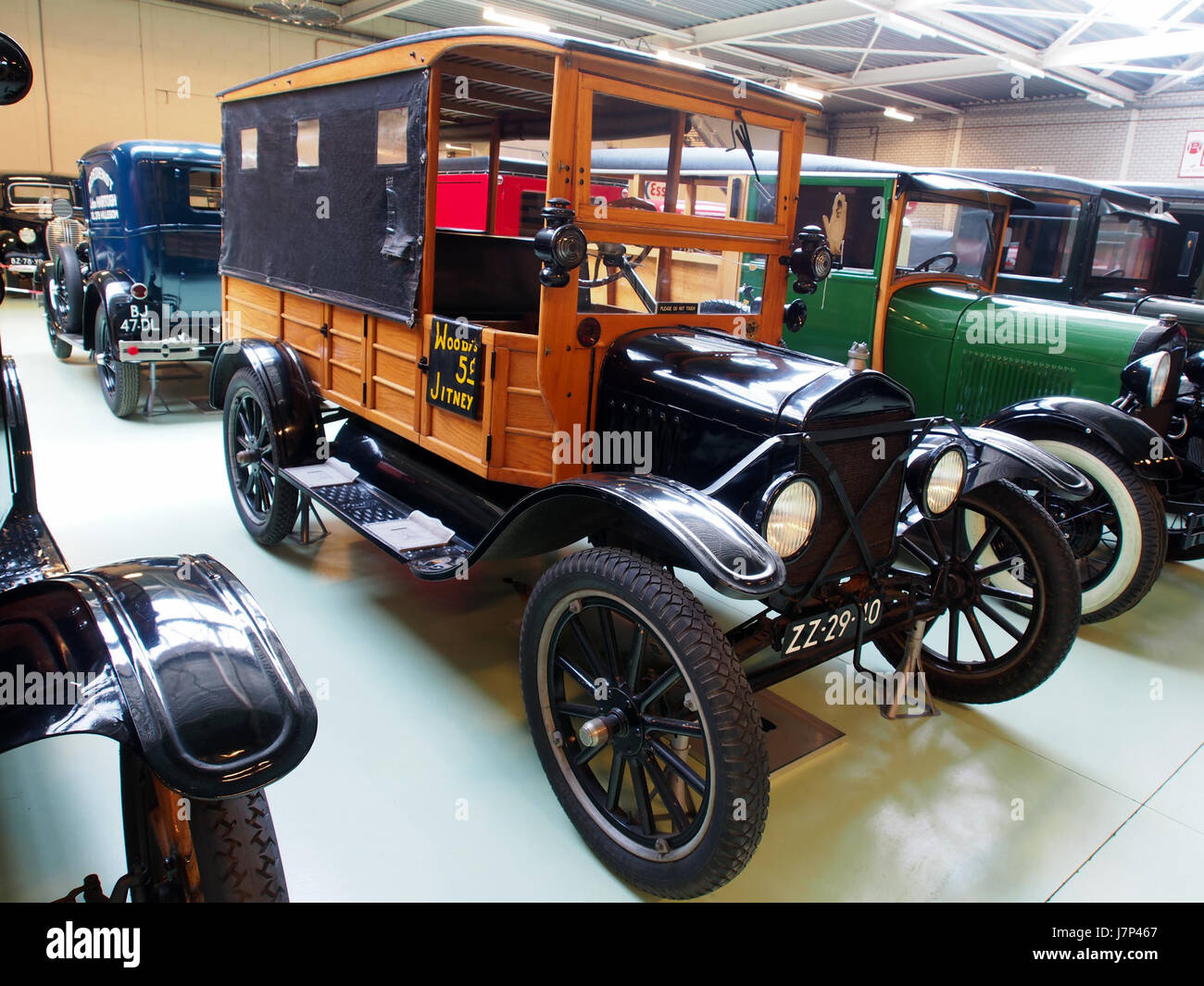 1920s bus hi-res stock photography and images - Alamy