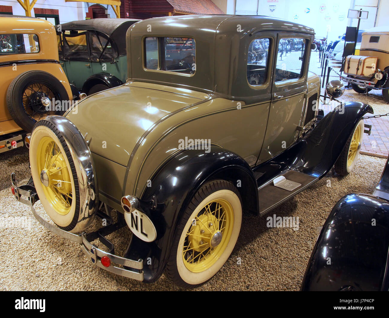 Standard automobiles hi-res stock photography and images - Alamy